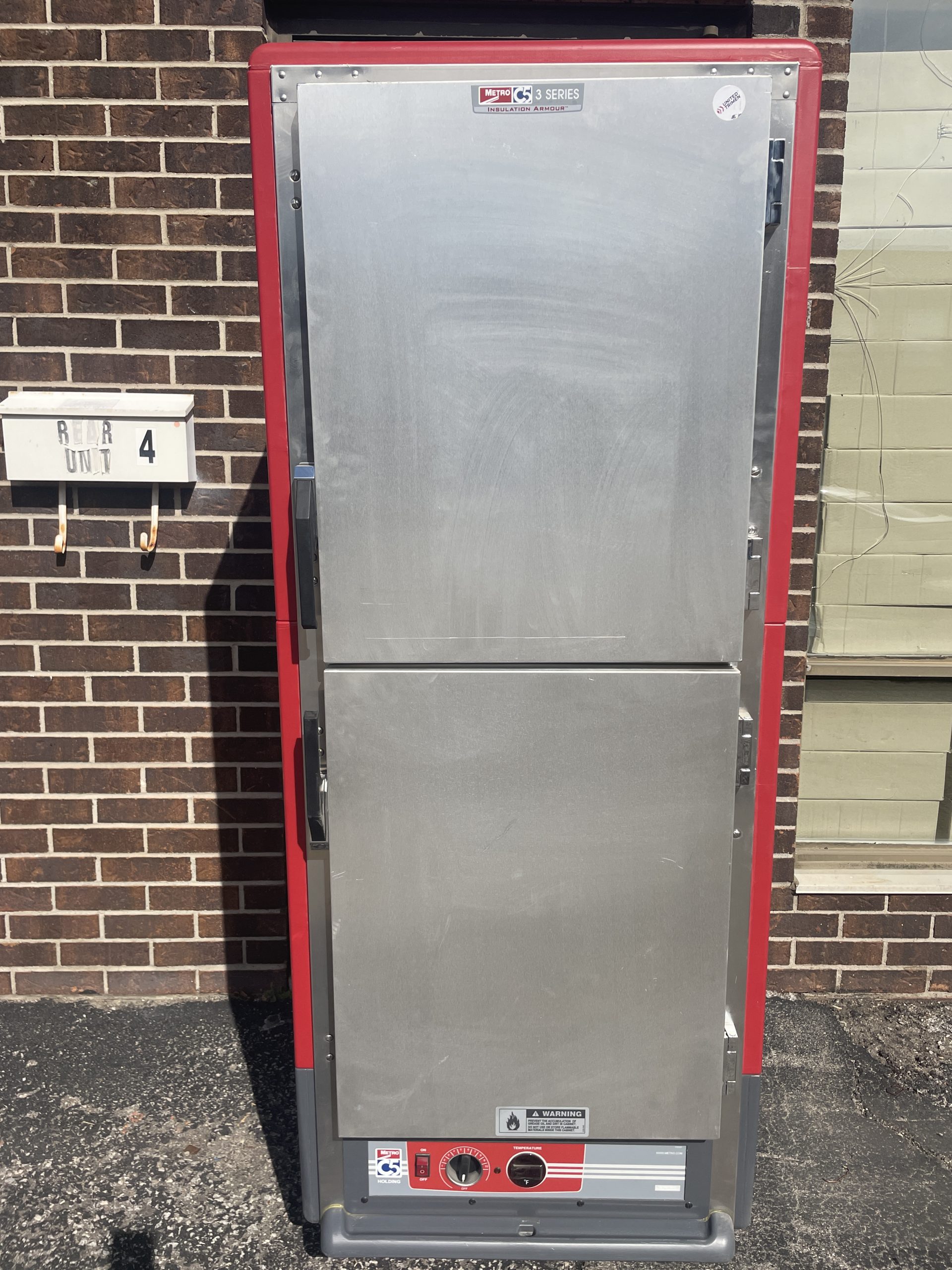 Metro – C5 Red Insulated Full Size Hot Holding Cabinet - MB Food Equipment